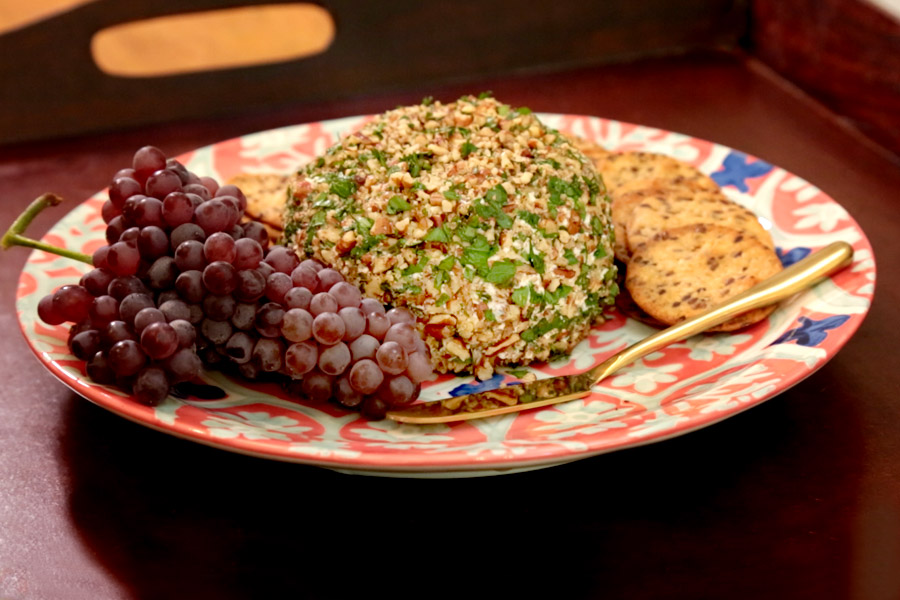 Eats by Elyse - Southern Cheese Ball